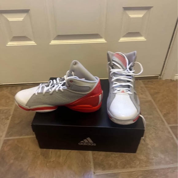 adidas | Shoes | Adidas 9 2 Derik Rose Adirose Rose Restomodgray And ...